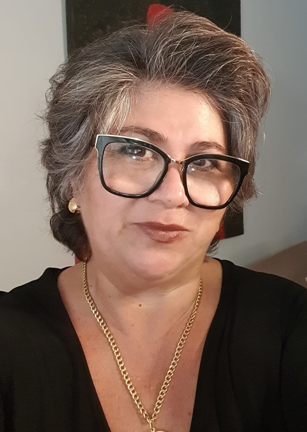 Marcela de Castro Valente presidente da Comissão da Pessoa Idosa da OAB ...